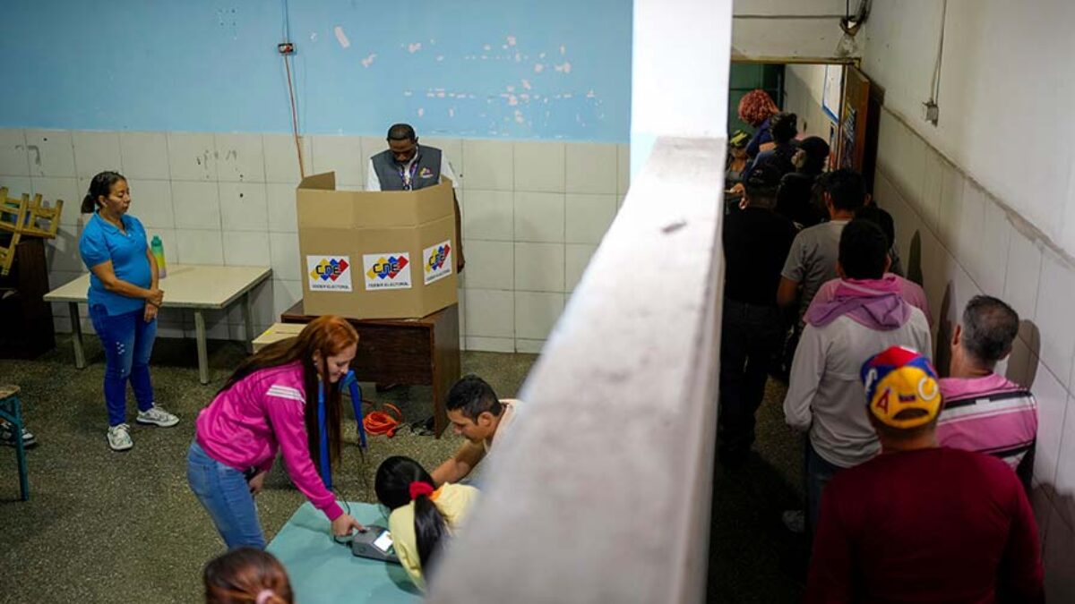 Center Finds Democracy Thwarted in Venezuela - The Carter Center